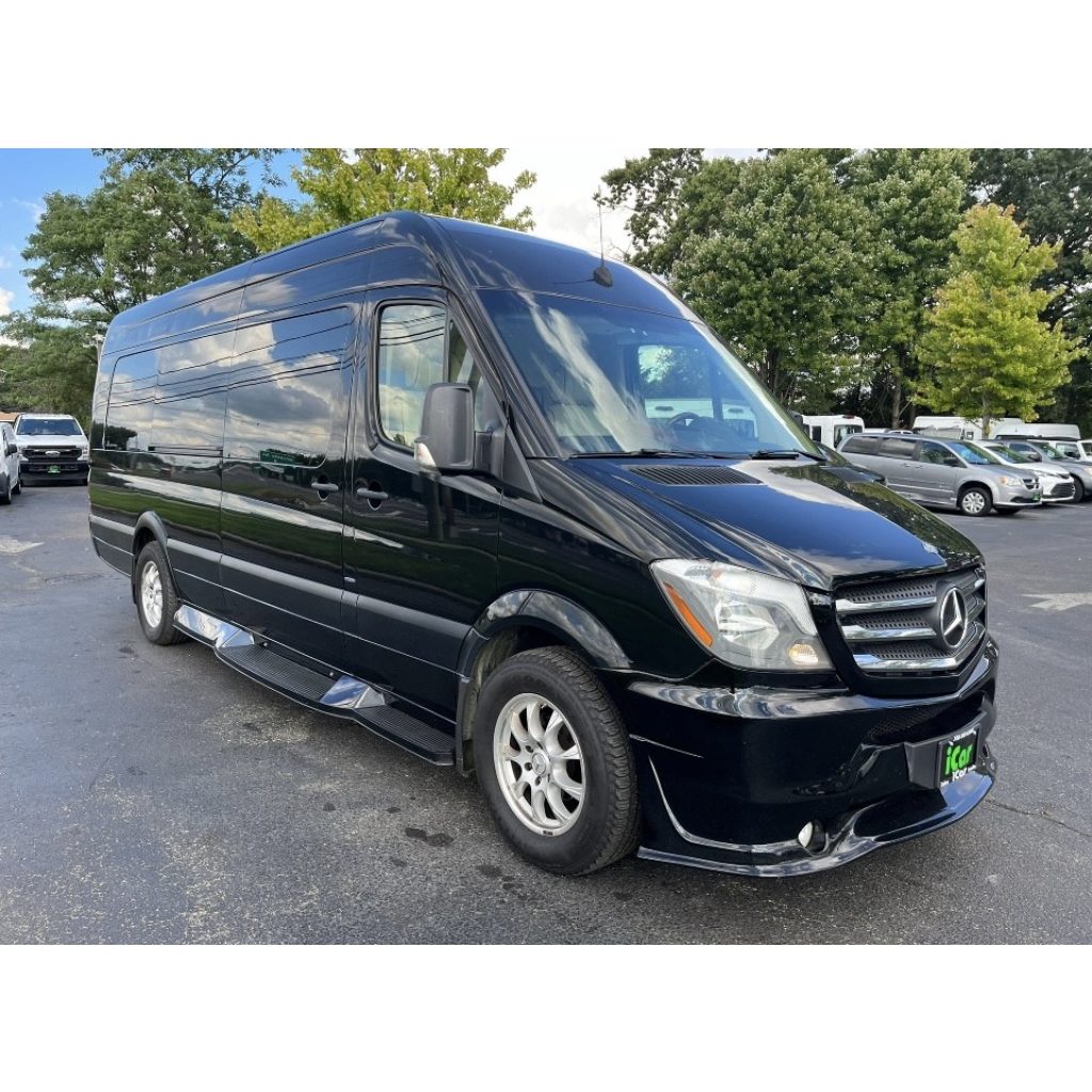 Mercedes Sprinter 2500 - Explore S'more Adventures