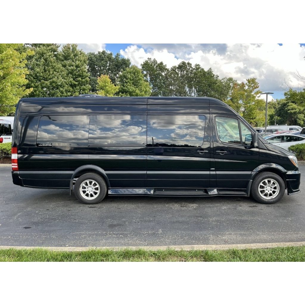 Mercedes Sprinter 2500 - Explore S'more Adventures